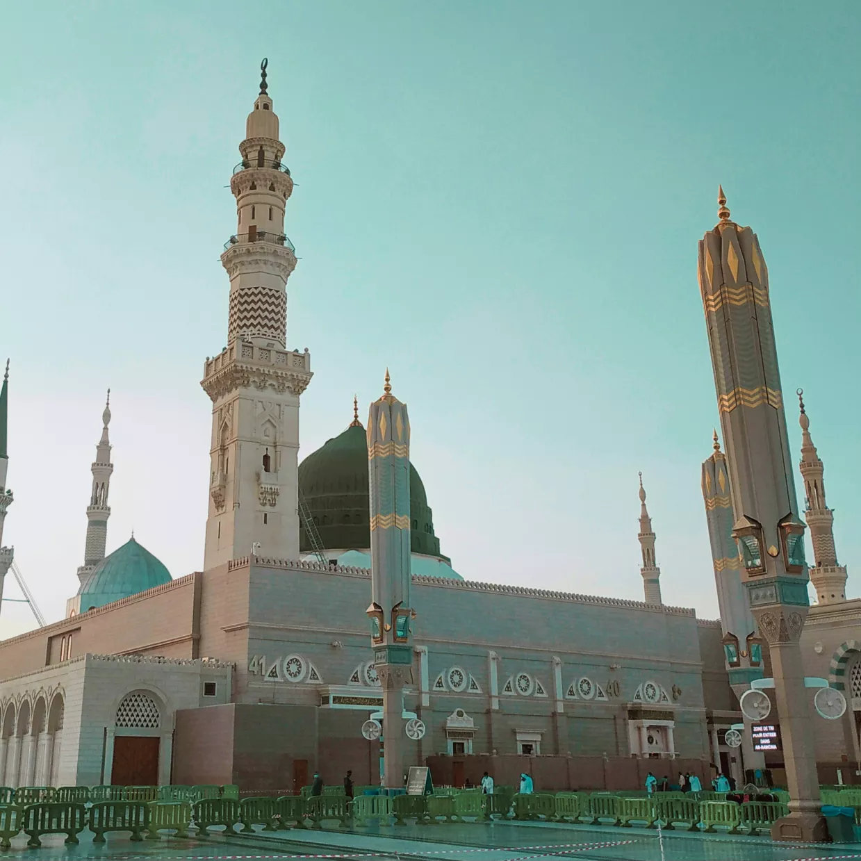 Employer of Record (EOR) Saudi-Arabia | Hire in Saudi-Arabia